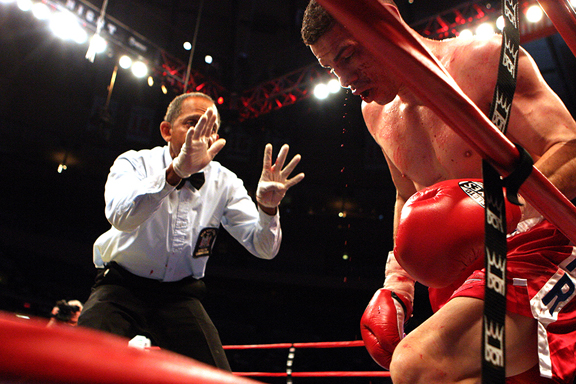 In Focus: Capturing the Moment of ImpactBilly Tompkins’ Knockout Boxing ...